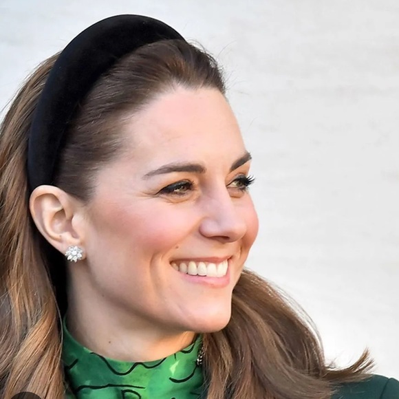 Jewelry | Nwt Kate Middleton Floral Burst Diamond Cz Studs | Poshmark